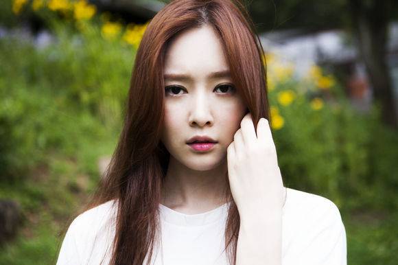 메이비, 2년 만에 활동 기지개..청순 티저 공개