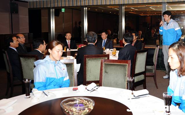 [WKBL] 대표팀 위성우 감독, 한국여자농구의 자존심 회복과 우승