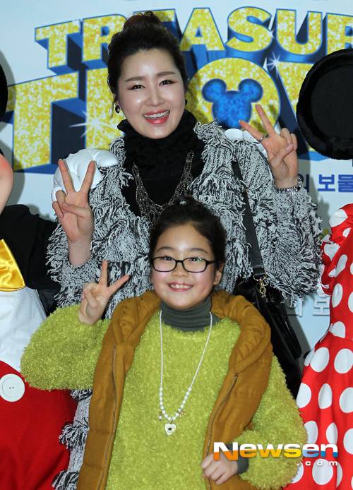포토엔 김지연 딸 이가윤닮아도 너무 닮은 붕어빵