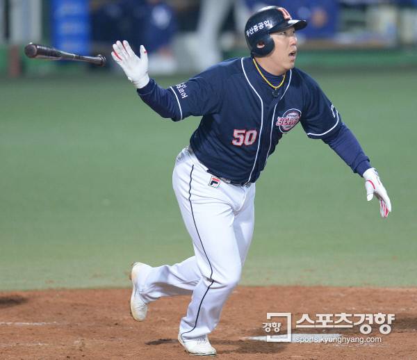 미스터 풀스윙 김현수 믿는 건 땀이다
