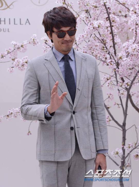 김민준 손가락 욕 공식 사과 공인으로서 변명할 여지없다