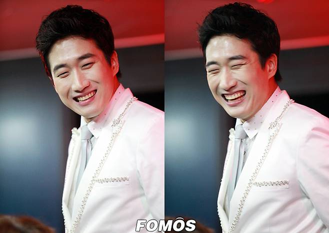 포토 삼성 부스에서 보인 김동준 해설위원의 환한 웃음