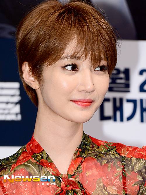 포토엔 고준희 가까이에서 보니 더 예쁜 미모나의 절친 악당들