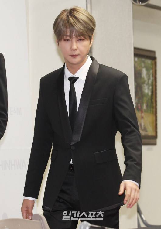 포토 신화 신혜성 새 앨범도 기대해 주세요