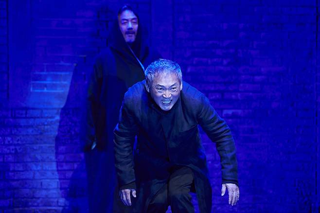 연극 햄릿 개막 사흘 만에 전석 매진