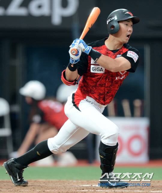 전민수 극적 끝내기 Kt 삼성 잡고 1g 차 추격