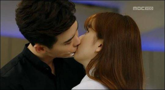 'W' 시청률 최고, 3회 만에 '함부로 애틋하게' 꺾고 수목극 1위