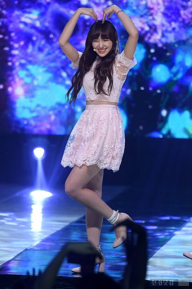 Hei포토 우주소녀 성소 깨물어주고 싶은 심쿵 유발자