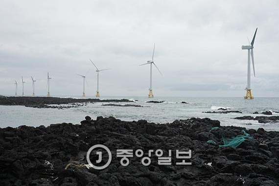 바람의 섬 제주해상 풍력 발전기 국내 첫 날개짓