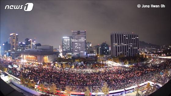 영상 6000여장 사진으로 본 100만 촛불