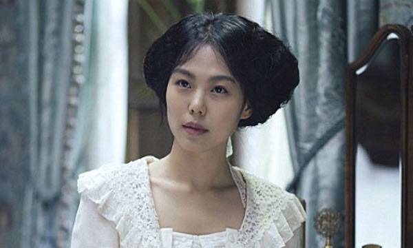 김민희 아가씨 Pd 일본어로 연기를 한다는게 쉬운일이 아닌데 멋진 연기에 감사청룡영화제 여우주연상 영광의 순간에 그녀는