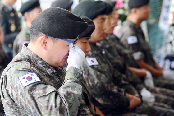 육군 수류탄 폭발 사고결함 없지만 품질 개선하겠다