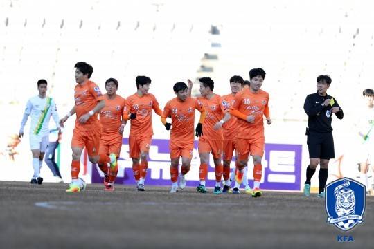 [FA컵 프리뷰] '김종부 더비' 경남-화성FC 격돌, 누가 웃을까