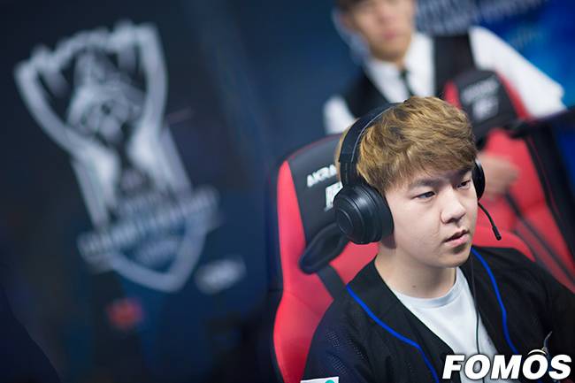 롤드컵 선발전 아프리카 리신 깜짝 픽으로 삼성 격파1승 남았다
