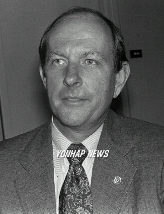 Obit Michael Deaver (AP)