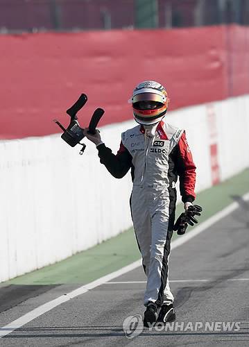 SPAIN FORMULA ONE TRAINING