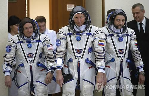 RUSSIA ISS CREW