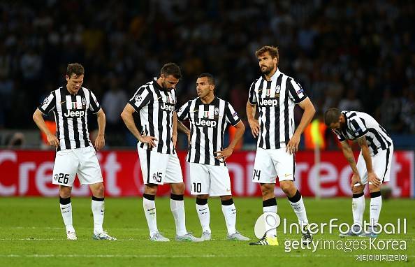 [UCL 포커스] '메시 차단' 유벤투스, MSN 모두를 막진 못했다