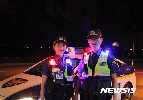 상주경찰 조끼에 Led 경광등 부착경찰관 안전확보 기대