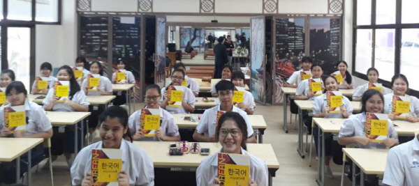 단독 한국어 배우는 외국 초·중·고생 12만명가장 많은 나라는