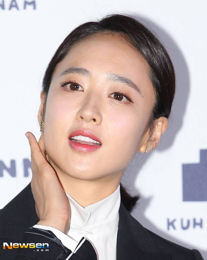 포토엔hd 김민정 완벽한 달걀형 얼굴