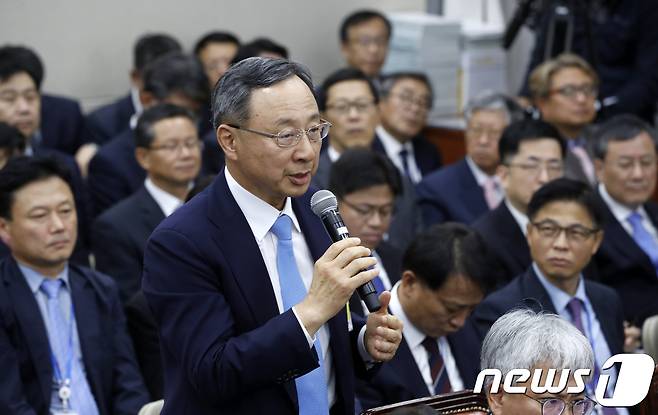 국감현장 신경민 Kt회장 사퇴하라황창규 부적절