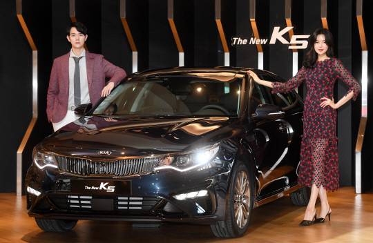 기아차 중형세단 첫 반자율주행·음성비서 탑재한 더 뉴 K5