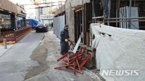 해운대구 사유 도로 점용 불법 허용한 건축허가 물의