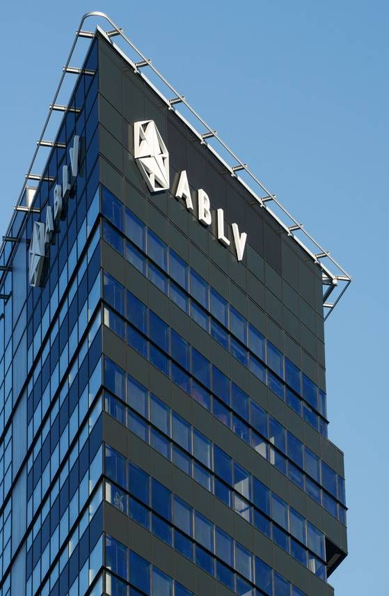 미 재무부, 대북제재 관련 첫 유럽 은행 제재..미 금융망 퇴출