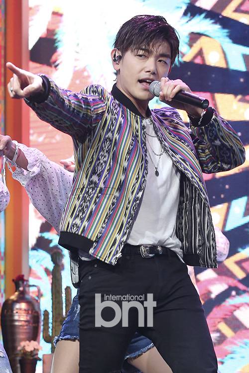 [bnt포토] 에릭남 '확 달라진 분위기'