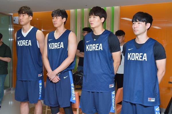 AG 男 3대3 안영준, "KBL 격려 계기로 꼭 금메달 따겠다"