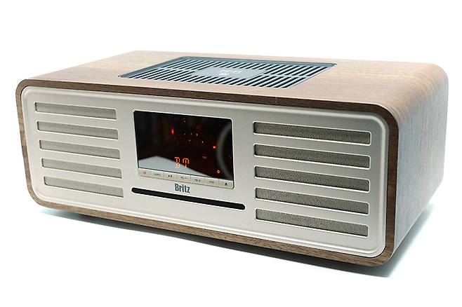 [리뷰] '옛 느낌을 고스란히~' 브리츠 BZ-T8800 진공관 오디오