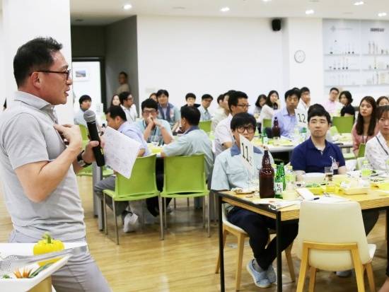 대웅제약 윤재승 회장 경영일선 사퇴회장직 사퇴 관심