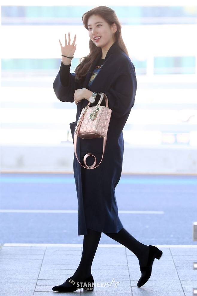 포토 수지 역광에도 반짝반짝
