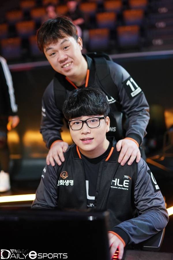 포토 장건웅 한화생명 코치 라바 가 선발이에요
