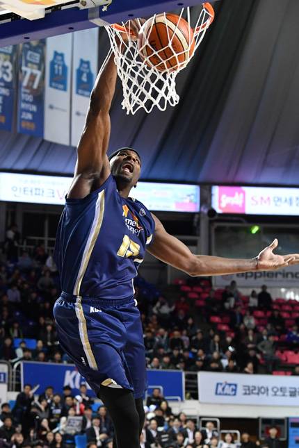 '4명 20점 이상' KCC, 4연승 행진.. 삼성 6연패