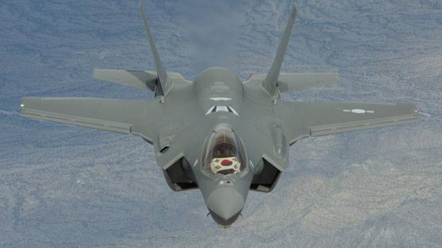 F-35A 2대, 국내 첫 도착..韓도 스텔스전투기 보유국