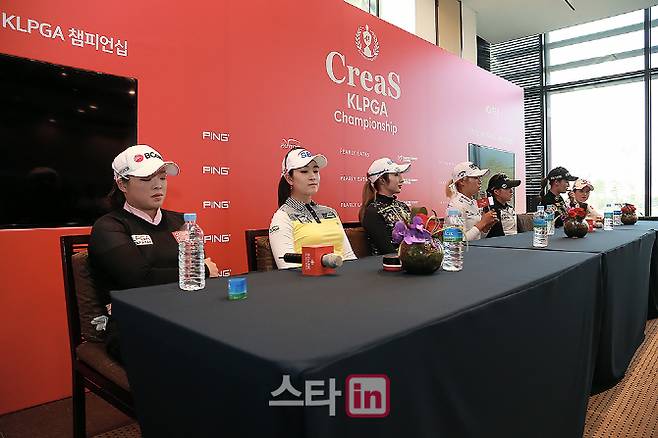 [포토] 크리스 F&C KLPGA 챔피언십 '열띤 미디어 데이'