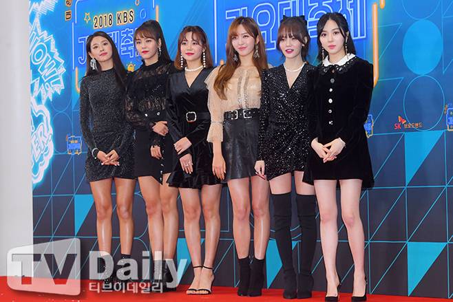 FNC "AOA 민아 탈퇴, 설현 포함 5인과는 재계약" [공식입장]