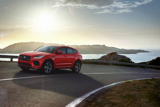 "2.0 디젤 달고 다시 한번".. 재규어 콤팩트SUV 'E-PACE'