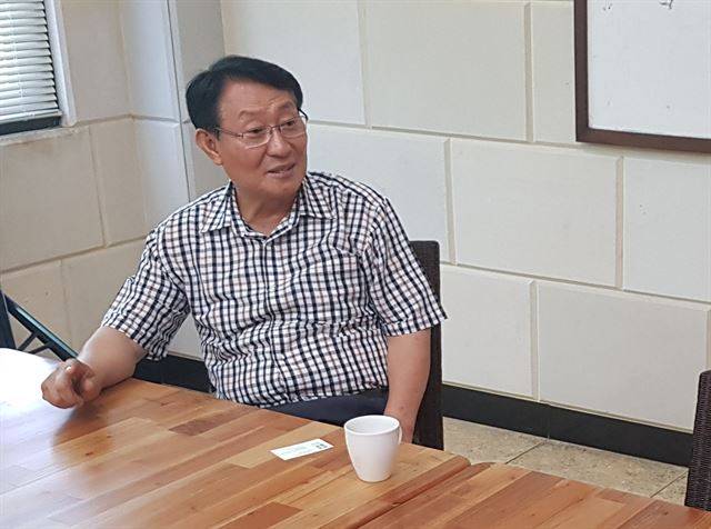 한국 젊은이들이여 야망을 품고 세계로 나가십시오