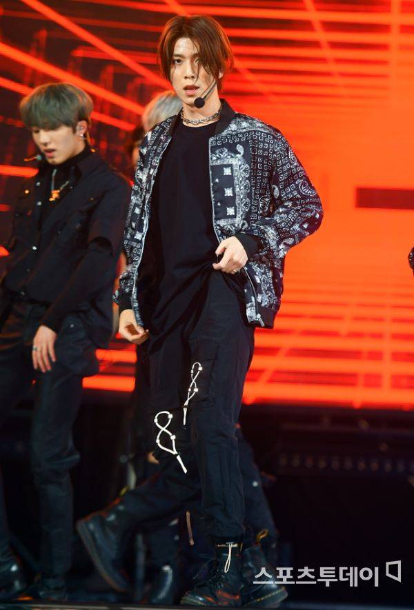 [ST포토] SF9 휘영, 눈빛만으로 충분해