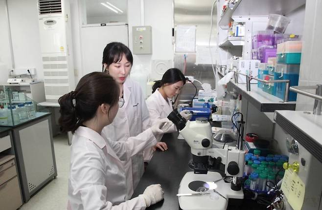 줄기세포로 신약 효과 검증하는 인공간 만든다