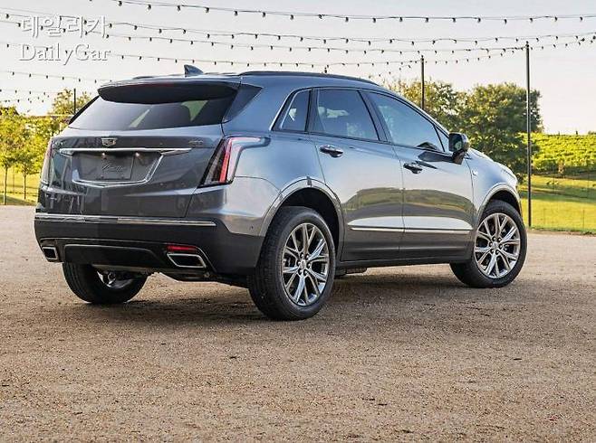 캐딜락, 중형 SUV 'XT5' 페이스리프트 공개..특징은? | 데일리카