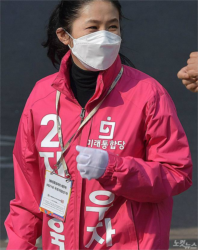 자식부터 사돈에 팔촌까지 나선 유세장효과는
