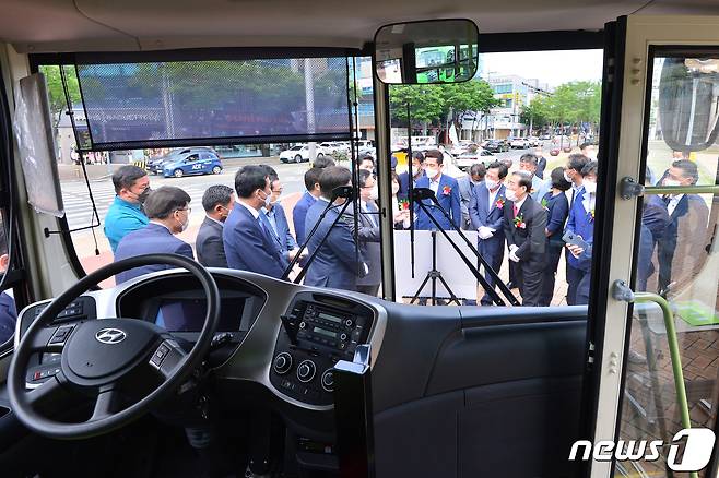 포항시 7월 중순부터 전기 시내버스 63대 운행 시작