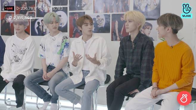 WayV "팬과 영상통화, 단둘이 이야기하는 느낌이라 좋다" [V라이브]