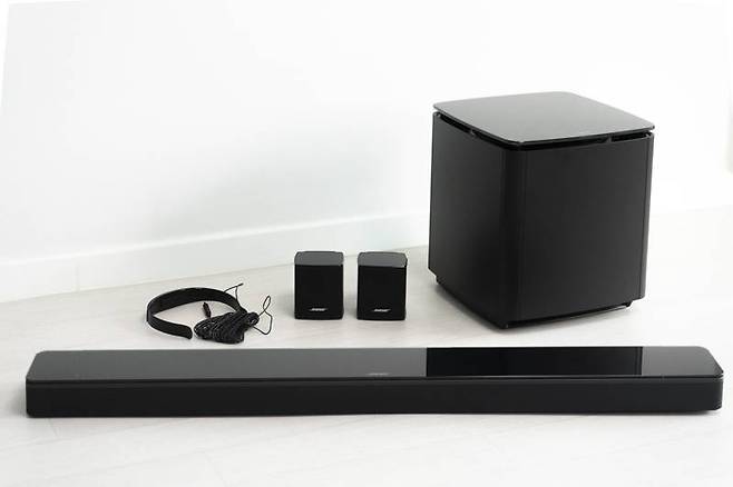 [리뷰] 거실에서 구현한 극장 그 느낌, 보스 사운드바 700