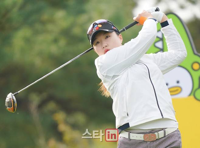 [포토]이슬기 부드러운 티샷