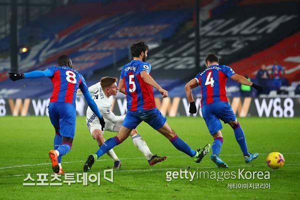 반스 동점골 레스터 시티 크리스탈 팰리스와 1 1로 비겨pl 2위 등극